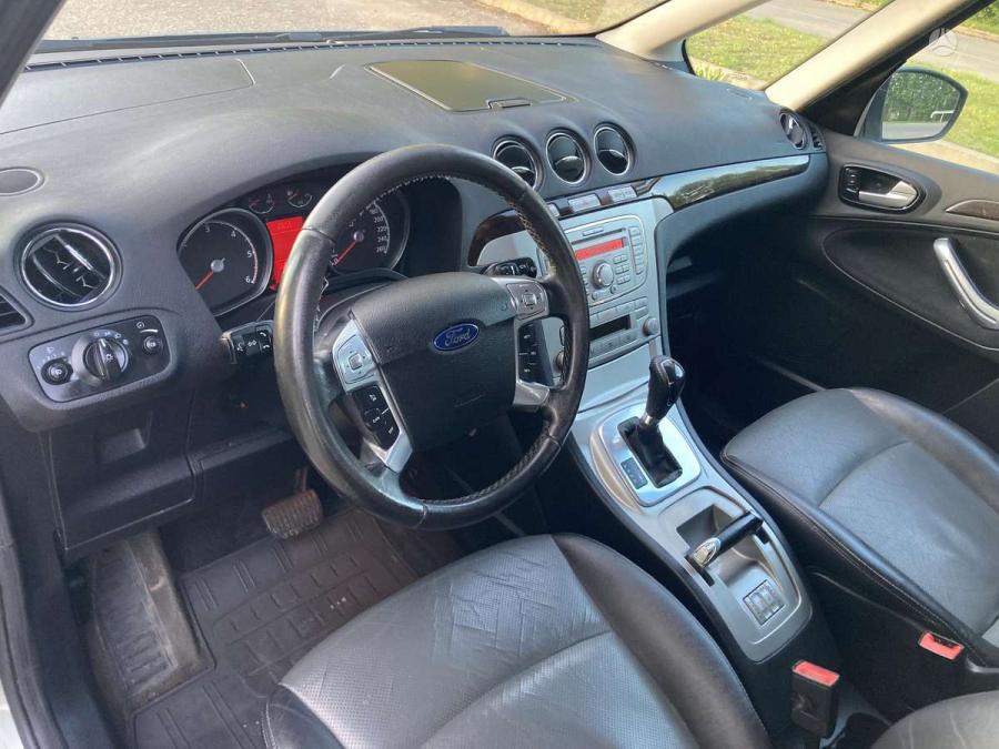 Pelēks Ford Galaxy 2008 Rokiškis, ar dzinēja tilpumu 2.00 L un nobraukumu 460 tūkst. km par 2100 €, foto 11 vietnē AUTOMOTO.COM.LV
