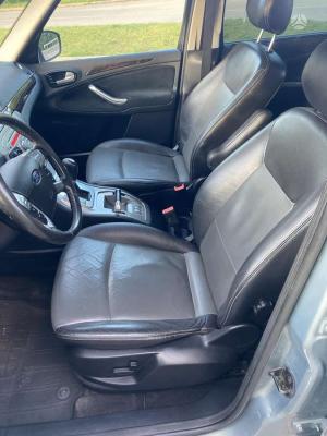 Pelēks Ford Galaxy 2008 Rokiškis, ar dzinēja tilpumu 2.00 L un nobraukumu 460 tūkst. km par 2100 €, foto 12 vietnē AUTOMOTO.COM.LV