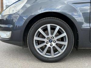 Pelēks Ford Galaxy 2008 Vilkaviškis, ar dzinēja tilpumu 2.00 L un nobraukumu 288 tūkst. km par 3899 €, foto 4 vietnē AUTOMOTO.COM.LV