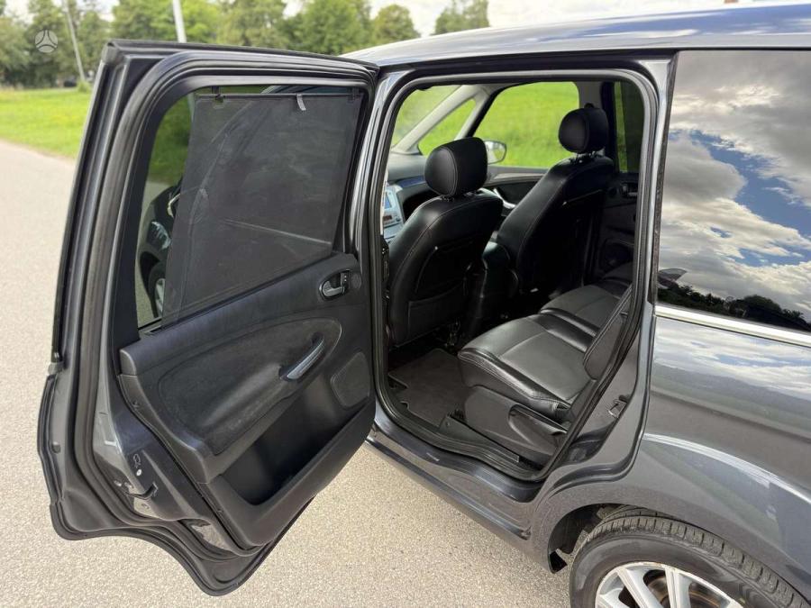 Pelēks Ford Galaxy 2008 Vilkaviškis, ar dzinēja tilpumu 2.00 L un nobraukumu 288 tūkst. km par 3899 €, foto 11 vietnē AUTOMOTO.COM.LV