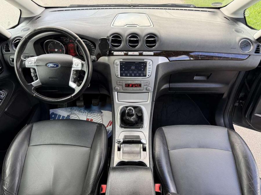 Pelēks Ford Galaxy 2008 Vilkaviškis, ar dzinēja tilpumu 2.00 L un nobraukumu 288 tūkst. km par 3899 €, foto 14 vietnē AUTOMOTO.COM.LV
