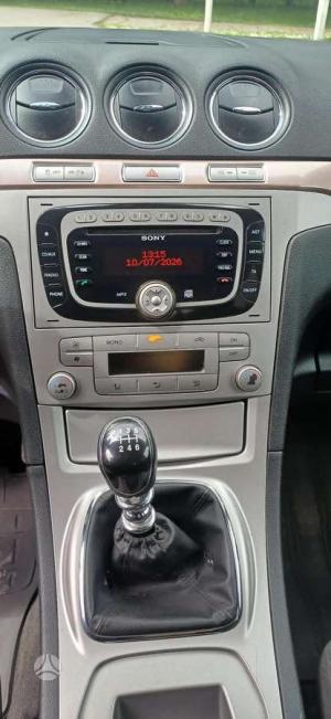 Grey Ford Galaxy 2008 in Telschi, with an engine capacity of 2.00 L and mileage of 248 thousand km for 2600 €, photo 8 on AUTOMOTO.COM.LV