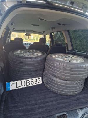 Grey Ford Galaxy 2008 in Siauliai, with an engine capacity of 2.00 L and mileage of 304 thousand km for 3200 €, photo 23 on AUTOMOTO.COM.LV