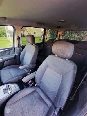 Grey Ford Galaxy 2008 in Siauliai, with an engine capacity of 2.00 L and mileage of 304 thousand km for 3200 €, photo 26 on AUTOMOTO.COM.LV