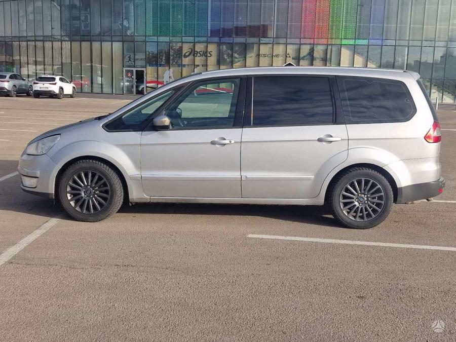 Grey Ford Galaxy 2008 in Siauliai, with an engine capacity of 2.00 L and mileage of 304 thousand km for 3200 €, photo 35 on AUTOMOTO.COM.LV