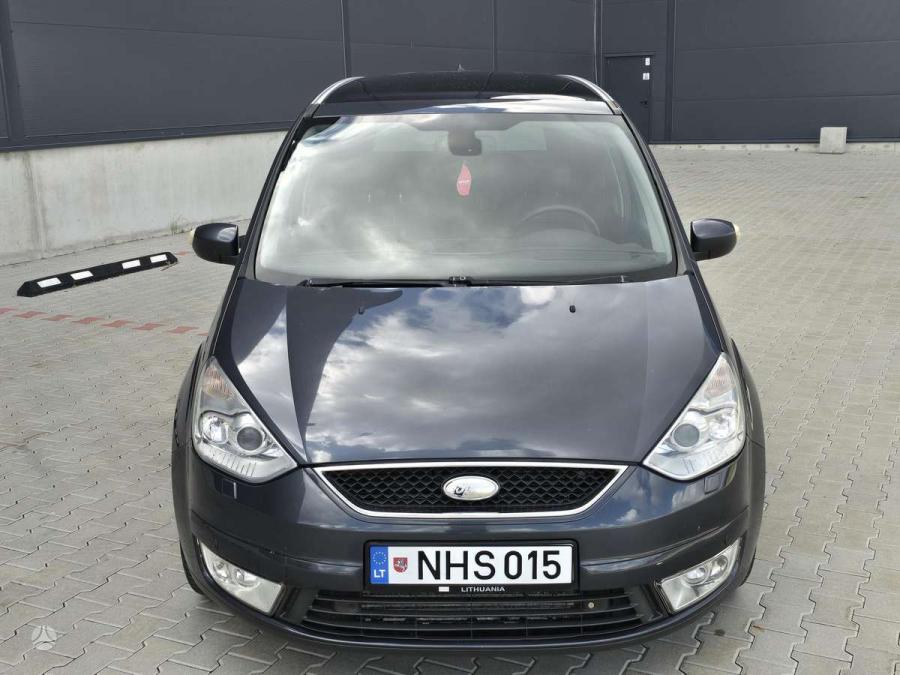 Grey Ford Galaxy 2008 in Siauliai, with an engine capacity of 2.18 L and mileage of 400 thousand km for 3000 €, photo 3 on AUTOMOTO.COM.LV