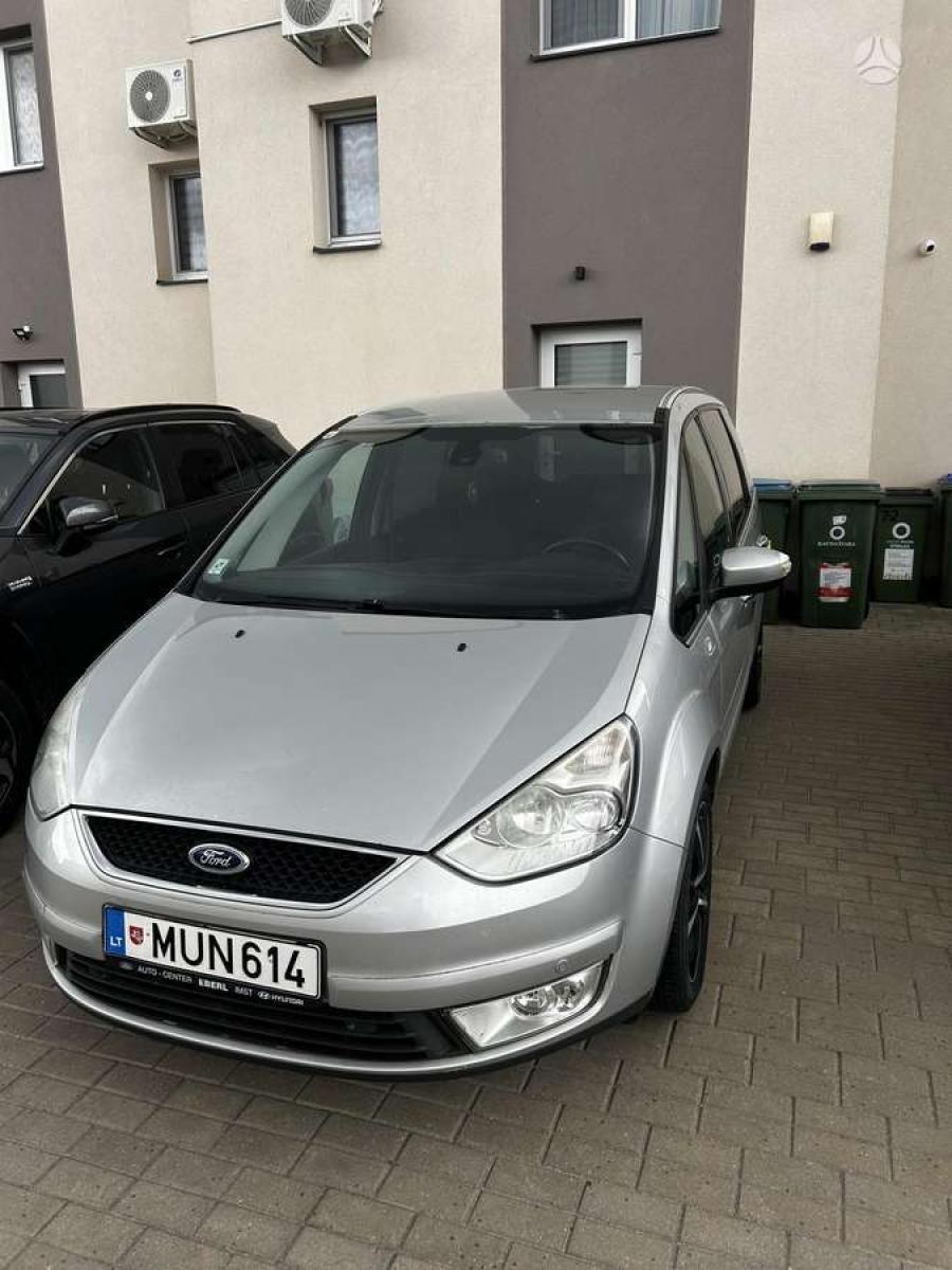 Pelēks Ford Galaxy 2008 Kauņa, ar dzinēja tilpumu 2.00 L un nobraukumu 284 tūkst. km par 2800 €, foto 4 vietnē AUTOMOTO.COM.LV