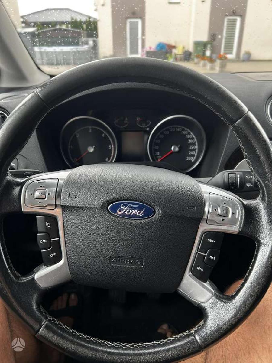 Pelēks Ford Galaxy 2008 Kauņa, ar dzinēja tilpumu 2.00 L un nobraukumu 284 tūkst. km par 2800 €, foto 10 vietnē AUTOMOTO.COM.LV
