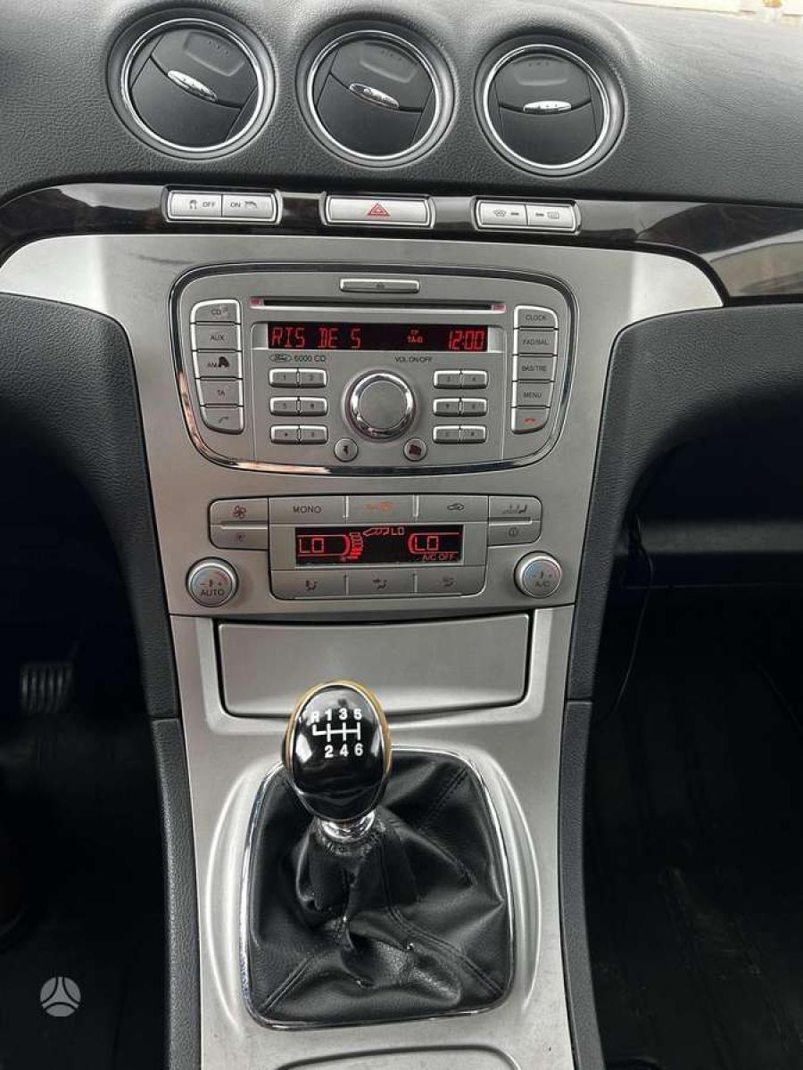 Pelēks Ford Galaxy 2008 Kauņa, ar dzinēja tilpumu 2.00 L un nobraukumu 284 tūkst. km par 2800 €, foto 11 vietnē AUTOMOTO.COM.LV