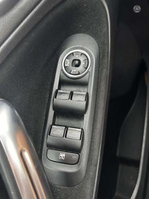 Pelēks Ford Galaxy 2008 Kauņa, ar dzinēja tilpumu 2.00 L un nobraukumu 284 tūkst. km par 2800 €, foto 12 vietnē AUTOMOTO.COM.LV