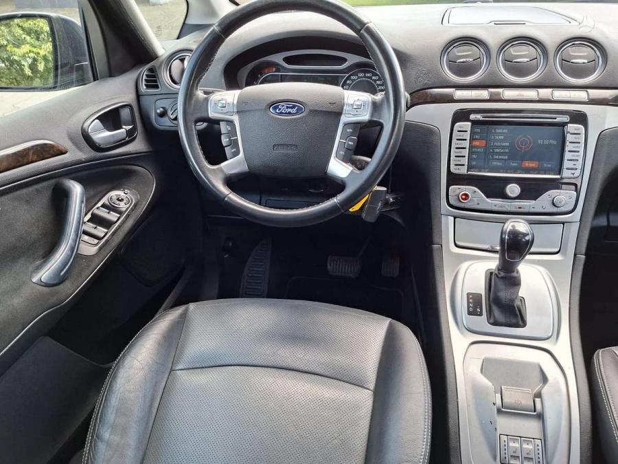 Grey Ford Galaxy 2008 in Ukmerge, with an engine capacity of 2.30 L and mileage of 194 thousand km for 3950 €, photo 8 on AUTOMOTO.COM.LV