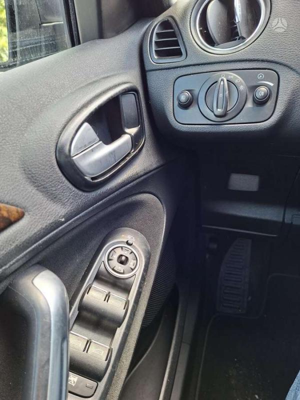 Pelēks Ford Galaxy 2008 Ukmergė, ar dzinēja tilpumu 2.30 L un nobraukumu 194 tūkst. km par 3950 €, foto 9 vietnē AUTOMOTO.COM.LV