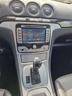 Grey Ford Galaxy 2008 in Ukmerge, with an engine capacity of 2.30 L and mileage of 194 thousand km for 3950 €, photo 11 on AUTOMOTO.COM.LV