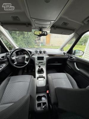 Pelēks Ford Galaxy 2008 Kauņa, ar dzinēja tilpumu 1.80 L un nobraukumu 250 tūkst. km par 3250 €, foto 13 vietnē AUTOMOTO.COM.LV