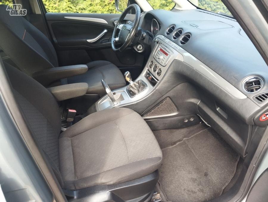 Grey Ford Galaxy 2008 in Jurbarkas, with an engine capacity of 2.00 L and mileage of 556 thousand km for 1750 €, photo 10 on AUTOMOTO.COM.LV