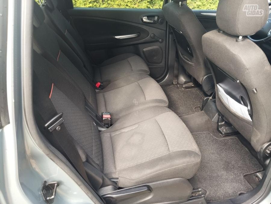 Grey Ford Galaxy 2008 in Jurbarkas, with an engine capacity of 2.00 L and mileage of 556 thousand km for 1750 €, photo 11 on AUTOMOTO.COM.LV