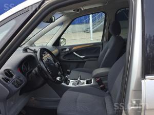 Grey Ford Galaxy 2008 in Riga, with an engine capacity of 2.00 L and mileage of 274 thousand km for 3900 €, photo 7 on AUTOMOTO.COM.LV