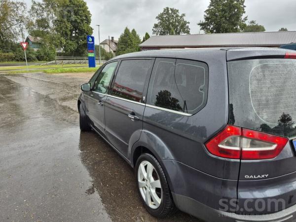 Grey Ford Galaxy 2008 in Riga, with an engine capacity of 2.00 L and mileage of 372 thousand km for 3000 €, photo 8 on AUTOMOTO.COM.LV