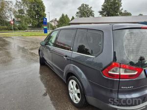 Pelēks Ford Galaxy 2008 Rīga, ar dzinēja tilpumu 2.00 L un nobraukumu 372 tūkst. km par 3000 €, foto 9 vietnē AUTOMOTO.COM.LV