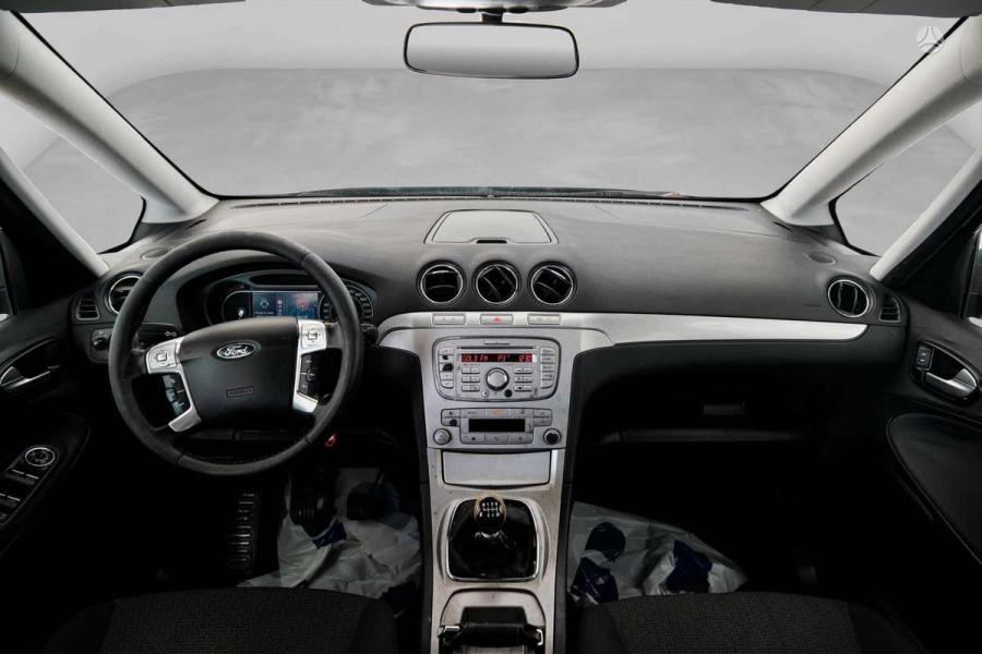 Grey Ford Galaxy 2008 in Kaunas, with an engine capacity of 2.00 L and mileage of 500 thousand km for 990 €, photo 10 on AUTOMOTO.COM.LV