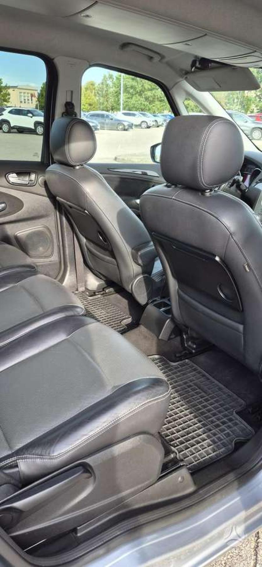 Grey Ford Galaxy 2008 in Kaunas, with an engine capacity of 2.00 L and mileage of 390 thousand km for 3800 €, photo 14 on AUTOMOTO.COM.LV