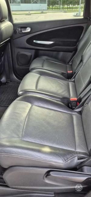 Grey Ford Galaxy 2008 in Kaunas, with an engine capacity of 2.00 L and mileage of 390 thousand km for 3800 €, photo 15 on AUTOMOTO.COM.LV