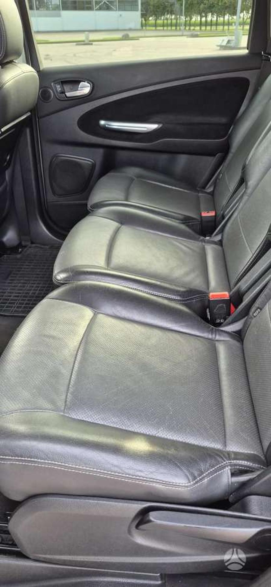 Grey Ford Galaxy 2008 in Kaunas, with an engine capacity of 2.00 L and mileage of 390 thousand km for 3800 €, photo 15 on AUTOMOTO.COM.LV