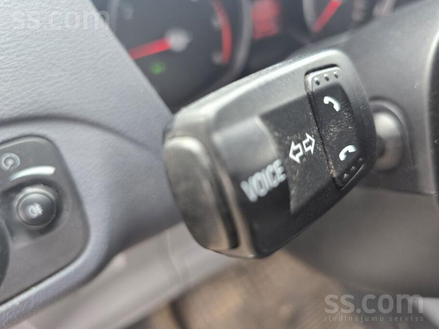 Pelēks Ford Galaxy 2008 Rīga, ar dzinēja tilpumu 2.00 L un nobraukumu 0 tūkst. km par 1600 €, foto 11 vietnē AUTOMOTO.COM.LV
