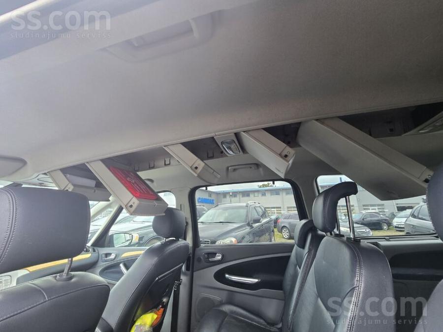 Pelēks Ford Galaxy 2008 Rīga, ar dzinēja tilpumu 2.00 L un nobraukumu 0 tūkst. km par 1600 €, foto 18 vietnē AUTOMOTO.COM.LV
