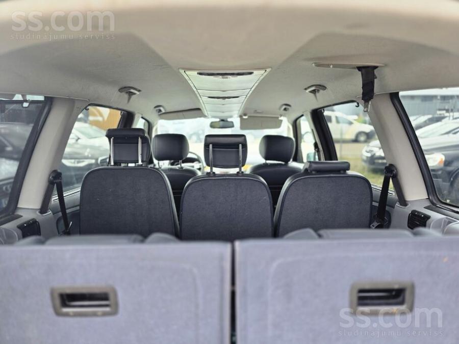 Pelēks Ford Galaxy 2008 Rīga, ar dzinēja tilpumu 2.00 L un nobraukumu 0 tūkst. km par 1600 €, foto 21 vietnē AUTOMOTO.COM.LV
