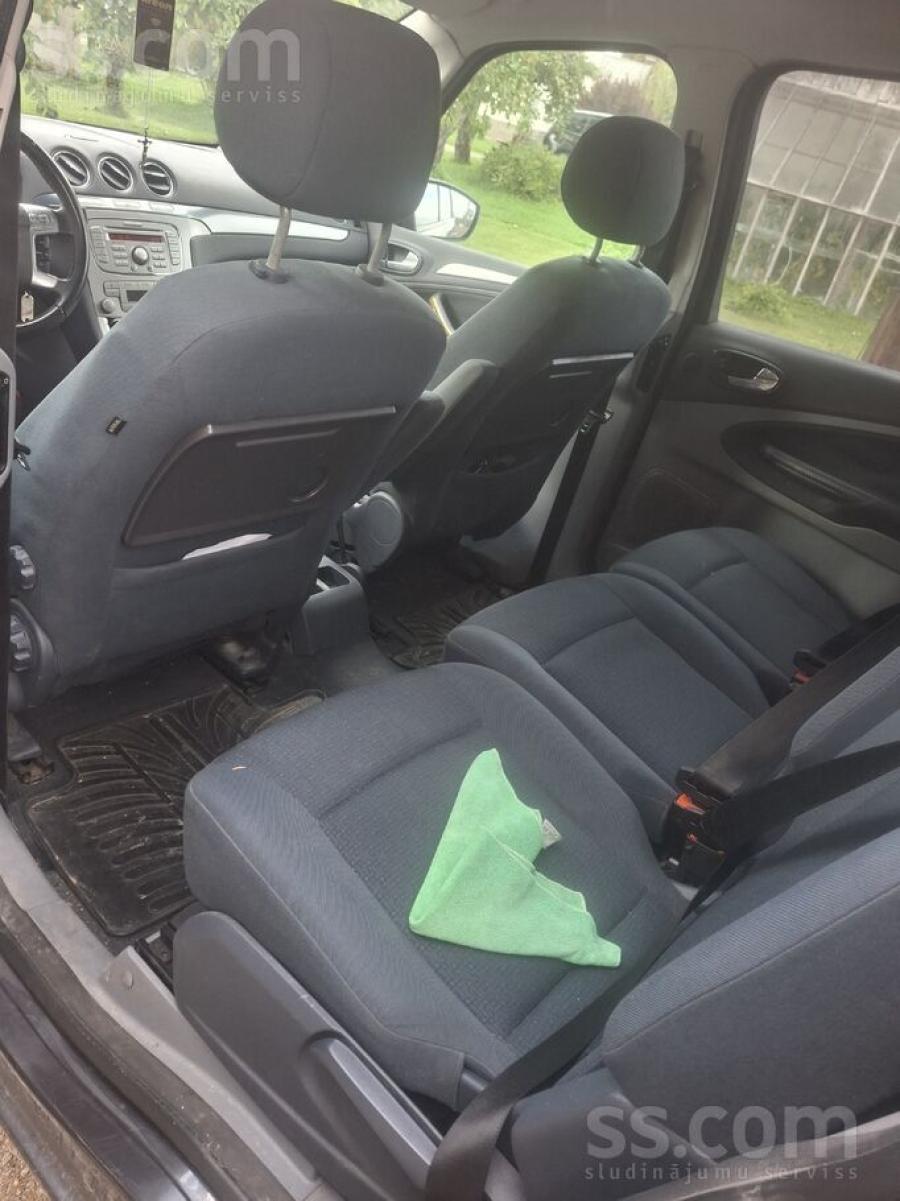 Grey Ford Galaxy 2008 in Jelgava, with an engine capacity of 2.00 L and mileage of 342 thousand km for 2890 €, photo 4 on AUTOMOTO.COM.LV