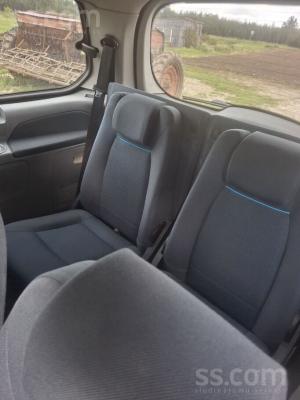 Grey Ford Galaxy 2008 in Jelgava, with an engine capacity of 2.00 L and mileage of 342 thousand km for 2890 €, photo 6 on AUTOMOTO.COM.LV