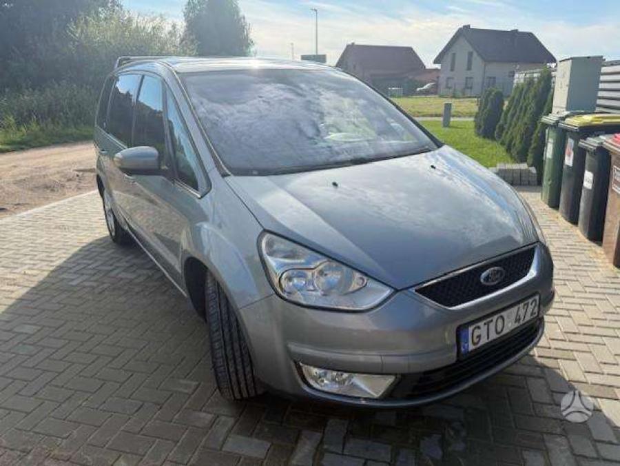 Pelēks Ford Galaxy 2009 Klaipėda, ar dzinēja tilpumu 1.80 L un nobraukumu 235 tūkst. km par 4350 €, foto 2 vietnē AUTOMOTO.COM.LV
