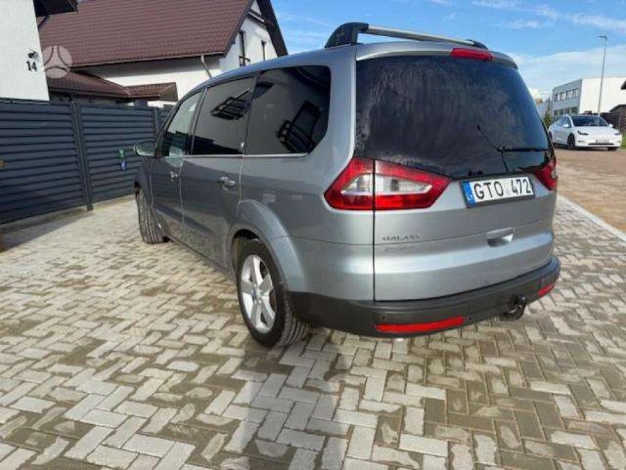 Pelēks Ford Galaxy 2009 Klaipėda, ar dzinēja tilpumu 1.80 L un nobraukumu 235 tūkst. km par 4350 €, foto 4 vietnē AUTOMOTO.COM.LV
