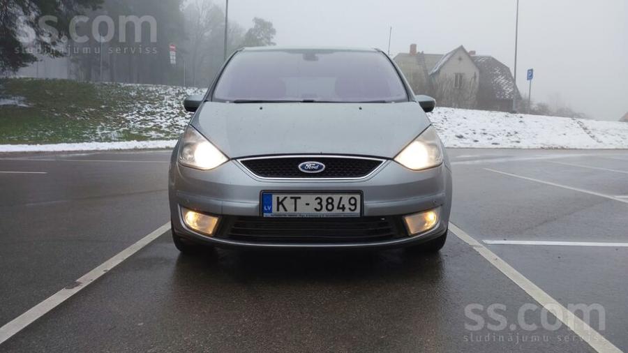 Grey Ford Galaxy 2009 in Aluksne, with an engine capacity of 1.80 L and mileage of 0 thousand km for 1900 €, photo 3 on AUTOMOTO.COM.LV
