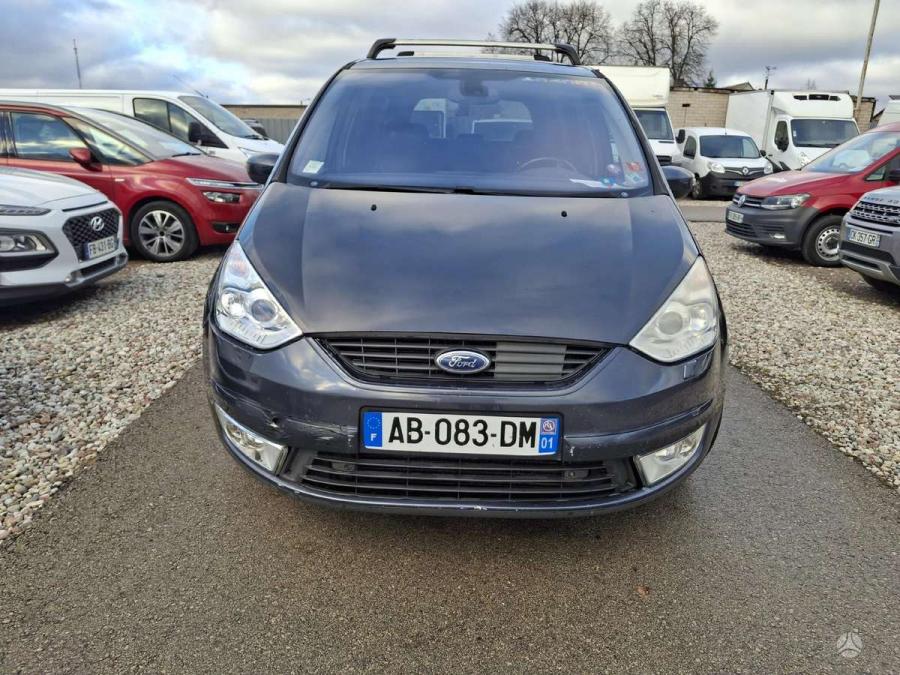 Pelēks Ford Galaxy 2009 Tauragė, ar dzinēja tilpumu 2.00 L un nobraukumu 286 tūkst. km par 3200 €, foto 2 vietnē AUTOMOTO.COM.LV