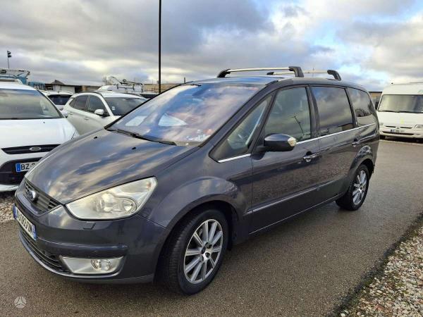 Grey Ford Galaxy 2009 in Taurage, with an engine capacity of 2.00 L and mileage of 286 thousand km for 3200 €, photo 3 on AUTOMOTO.COM.LV