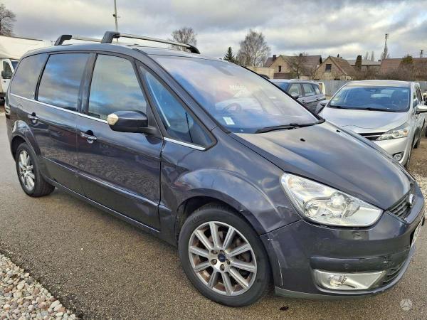 Grey Ford Galaxy 2009 in Taurage, with an engine capacity of 2.00 L and mileage of 286 thousand km for 3200 €, photo 8 on AUTOMOTO.COM.LV