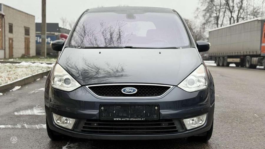 Pelēks Ford Galaxy 2009 Panevēža, ar dzinēja tilpumu 2.00 L un nobraukumu 280 tūkst. km par 4000 €, foto 1 vietnē AUTOMOTO.COM.LV