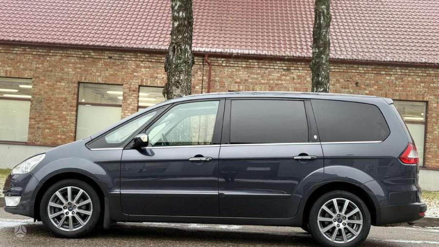 Pelēks Ford Galaxy 2009 Panevēža, ar dzinēja tilpumu 2.00 L un nobraukumu 280 tūkst. km par 4000 €, foto 5 vietnē AUTOMOTO.COM.LV