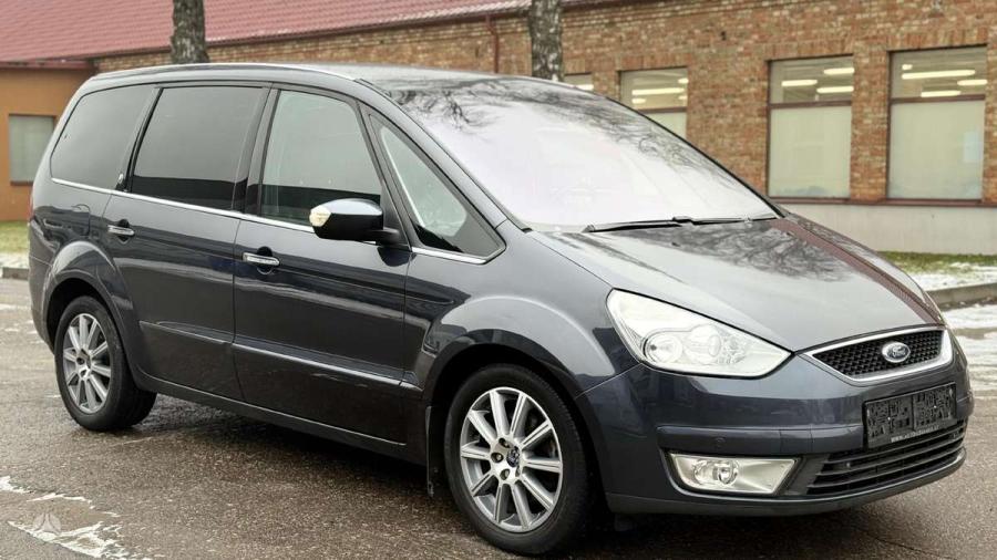 Pelēks Ford Galaxy 2009 Panevēža, ar dzinēja tilpumu 2.00 L un nobraukumu 280 tūkst. km par 4000 €, foto 9 vietnē AUTOMOTO.COM.LV