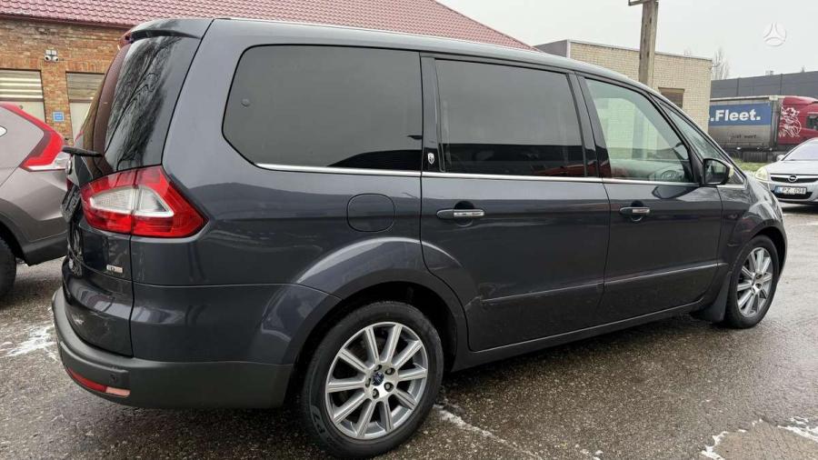 Pelēks Ford Galaxy 2009 Panevēža, ar dzinēja tilpumu 2.00 L un nobraukumu 280 tūkst. km par 4000 €, foto 12 vietnē AUTOMOTO.COM.LV