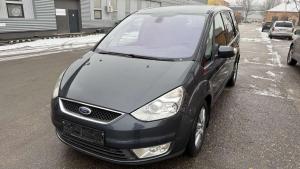 Pelēks Ford Galaxy 2009 Panevēža, ar dzinēja tilpumu 2.00 L un nobraukumu 280 tūkst. km par 4000 €, foto 14 vietnē AUTOMOTO.COM.LV