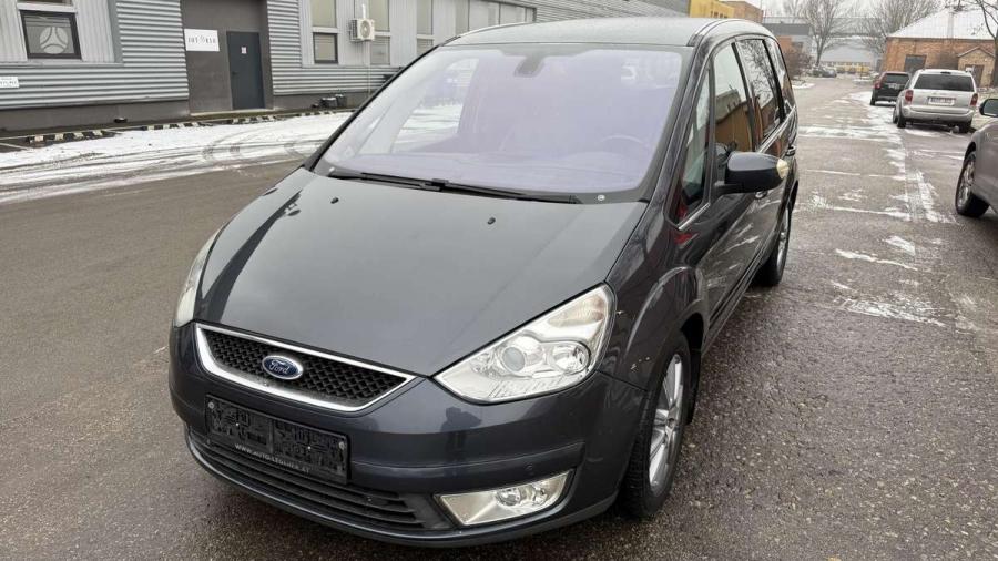 Pelēks Ford Galaxy 2009 Panevēža, ar dzinēja tilpumu 2.00 L un nobraukumu 280 tūkst. km par 4000 €, foto 14 vietnē AUTOMOTO.COM.LV