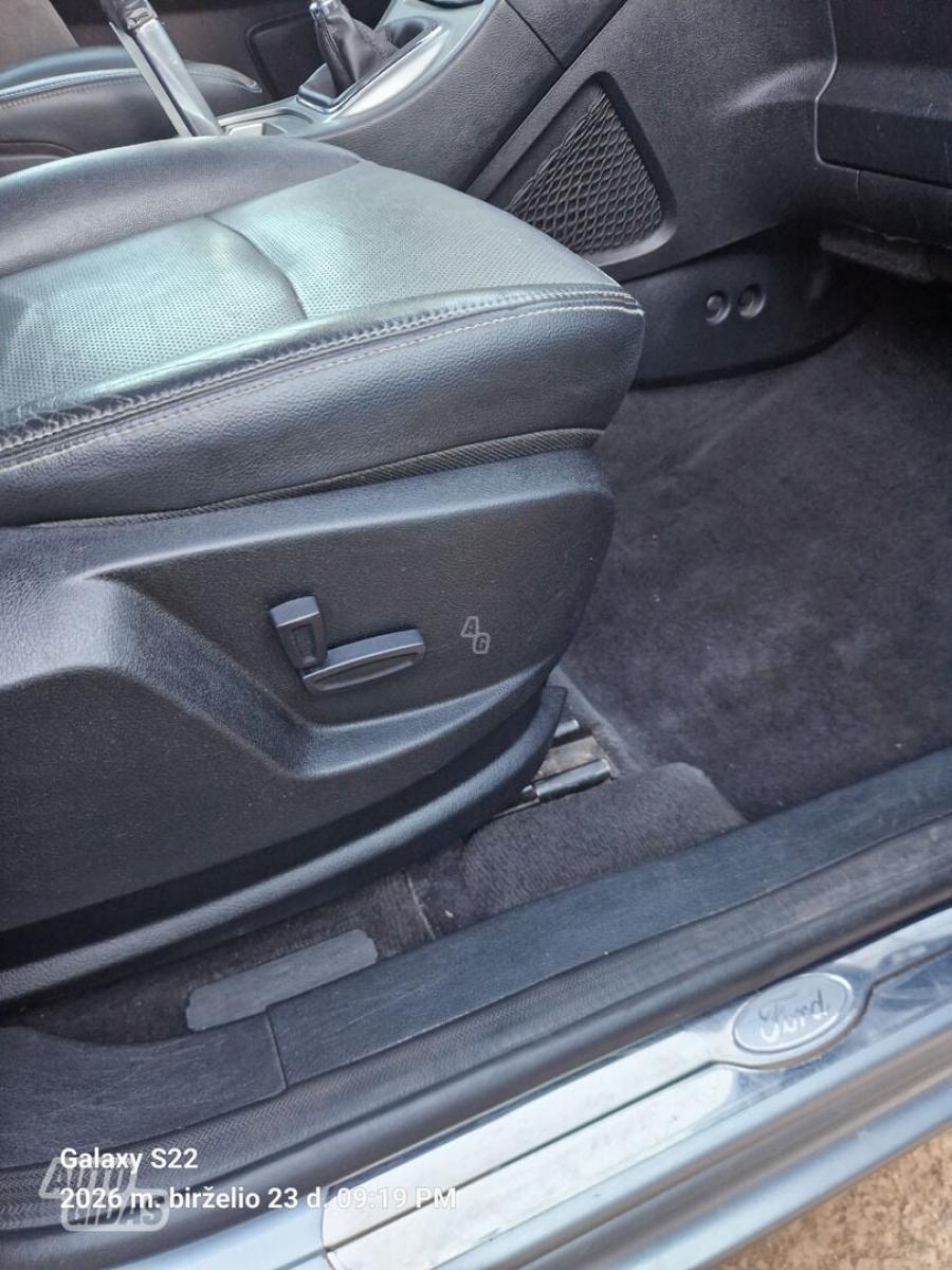 Grey Ford Galaxy 2009 in Joniskis, with an engine capacity of 2.00 L and mileage of 288 thousand km for 4000 €, photo 10 on AUTOMOTO.COM.LV