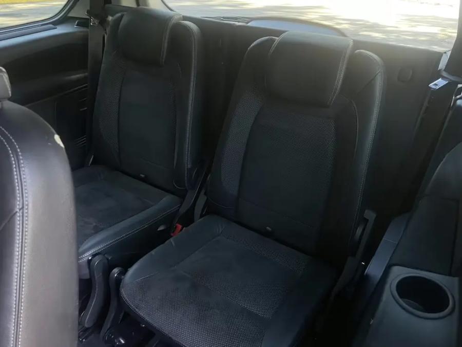 Grey Ford Galaxy 2009 in Riga, with an engine capacity of 2.20 L and mileage of 237 thousand km for 3000 €, photo 13 on AUTOMOTO.COM.LV