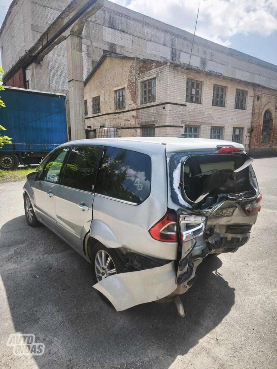 Pelēks Ford Galaxy 2009 Kauņa, ar dzinēja tilpumu 2.00 L un nobraukumu 315 tūkst. km par 999 €, foto 6 vietnē AUTOMOTO.COM.LV
