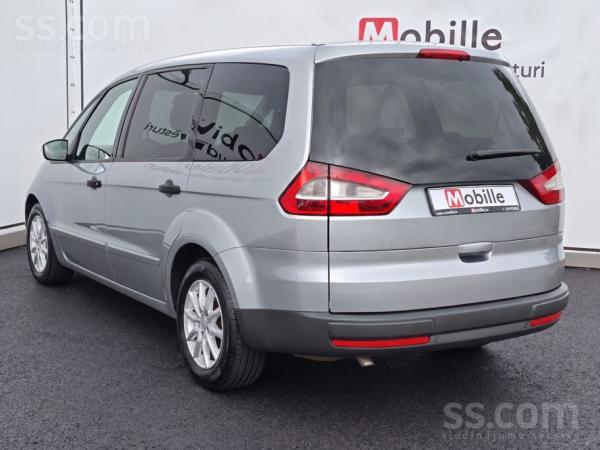 Grey Ford Galaxy 2009 in Riga, with an engine capacity of 2.00 L and mileage of 269 thousand km for 4950 €, photo 4 on AUTOMOTO.COM.LV