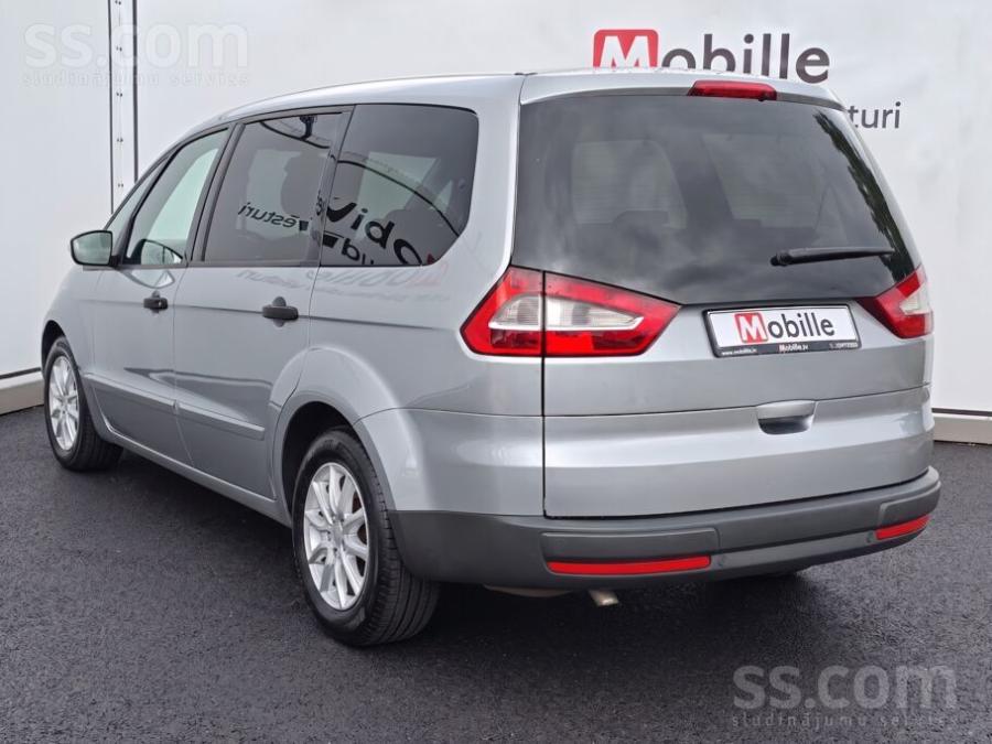 Pelēks Ford Galaxy 2009 Rīga, ar dzinēja tilpumu 2.00 L un nobraukumu 269 tūkst. km par 4950 €, foto 5 vietnē AUTOMOTO.COM.LV
