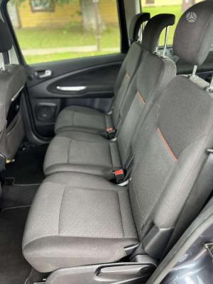 Grey Ford Galaxy 2009 in Utena, with an engine capacity of 2.00 L and mileage of 249 thousand km for 3950 €, photo 20 on AUTOMOTO.COM.LV